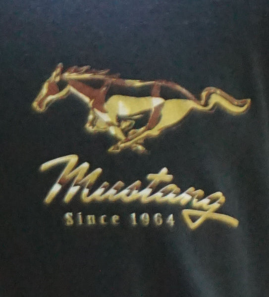 Mustang golden logo shirt – The Mustang Trailer